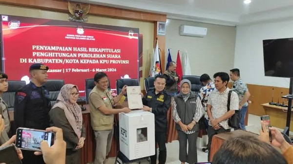 Rekapitulasi Suara Rampung di Sidrap, Prabowo-Gibran Menang - KabarMakassar.com