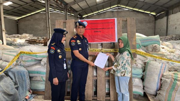 Tak Perpanjang Sertifikat, KKP Segel Gudang Rumput Laut Senilai Rp5 ...