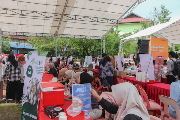 107 Tim Mahasiswa Unhas Pamerkan Produk Inovasi Wirausaha - KabarMakassar.com