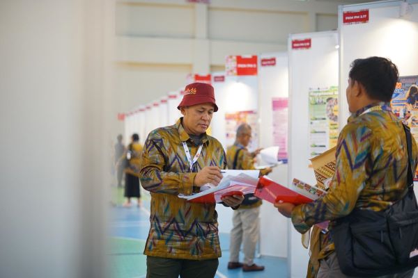 417 Poster Berlomba di PIMNAS ke-38, Dipamerkan Usai Penilaian Juri ...